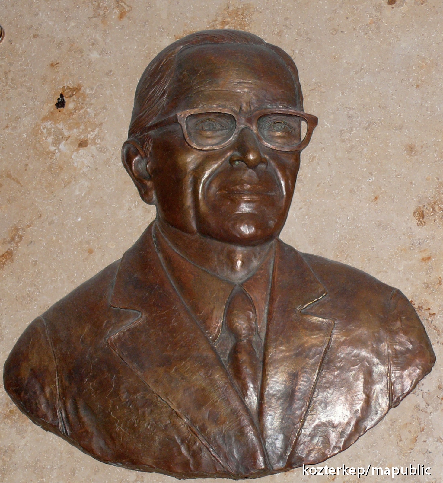 Molnár László – Köztérkép