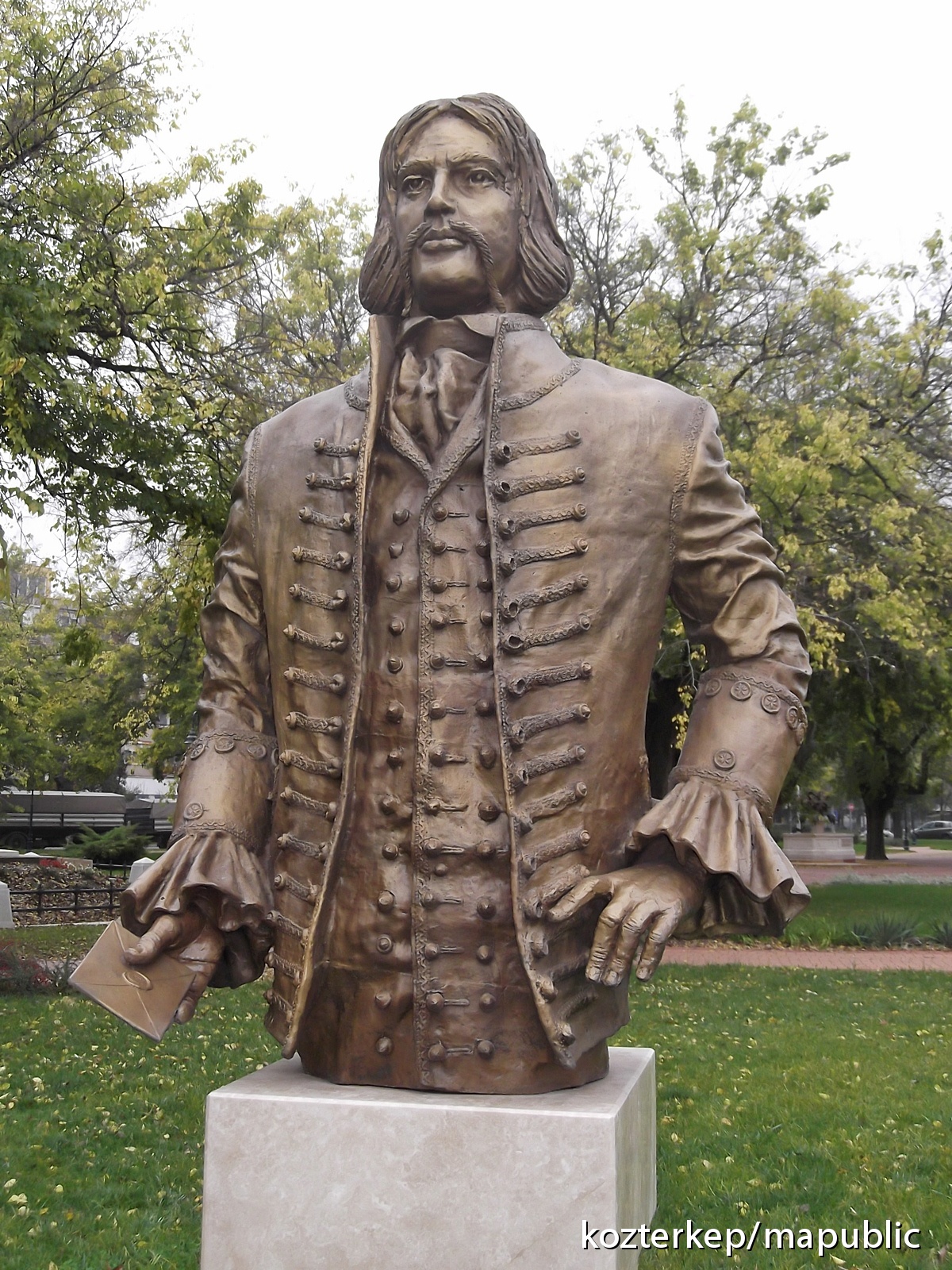 II. Almásy János – Köztérkép