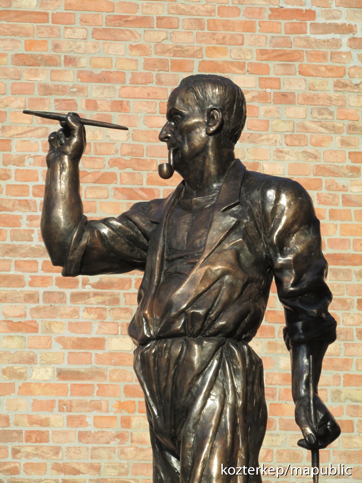 Aba-Novák Vilmos – Köztérkép