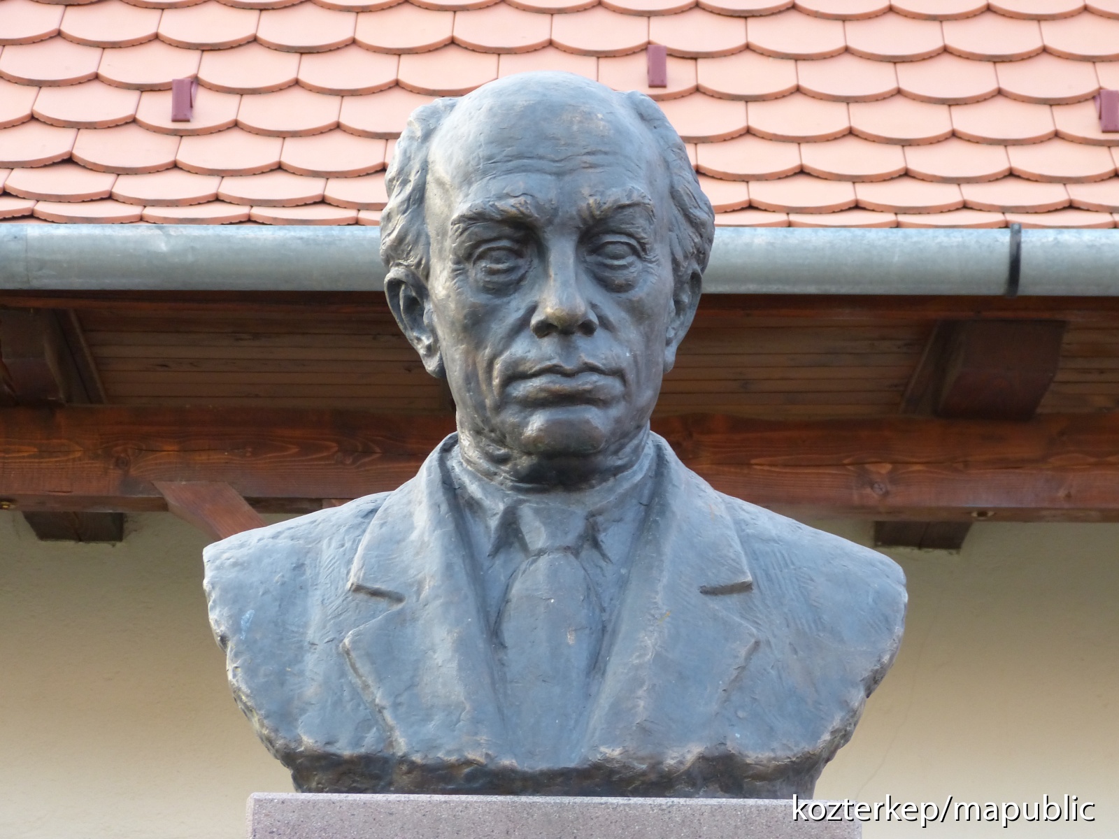 Tamási Áron – Köztérkép