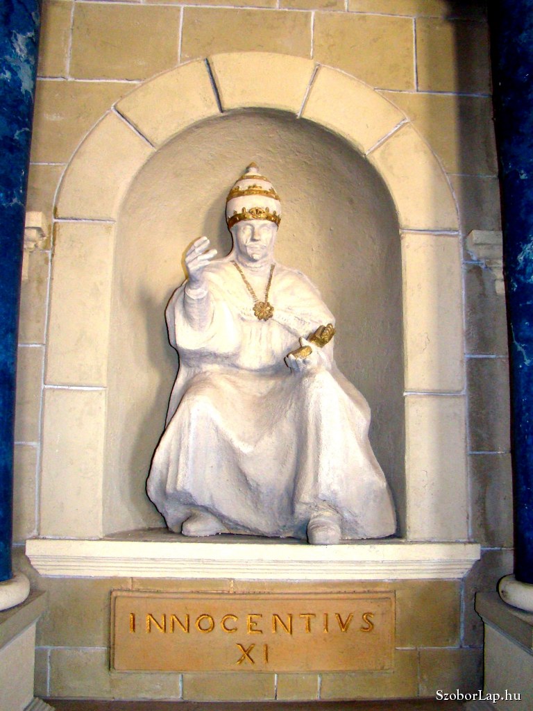 XI. Innocentius (Ince) pápa szobra – Köztérkép