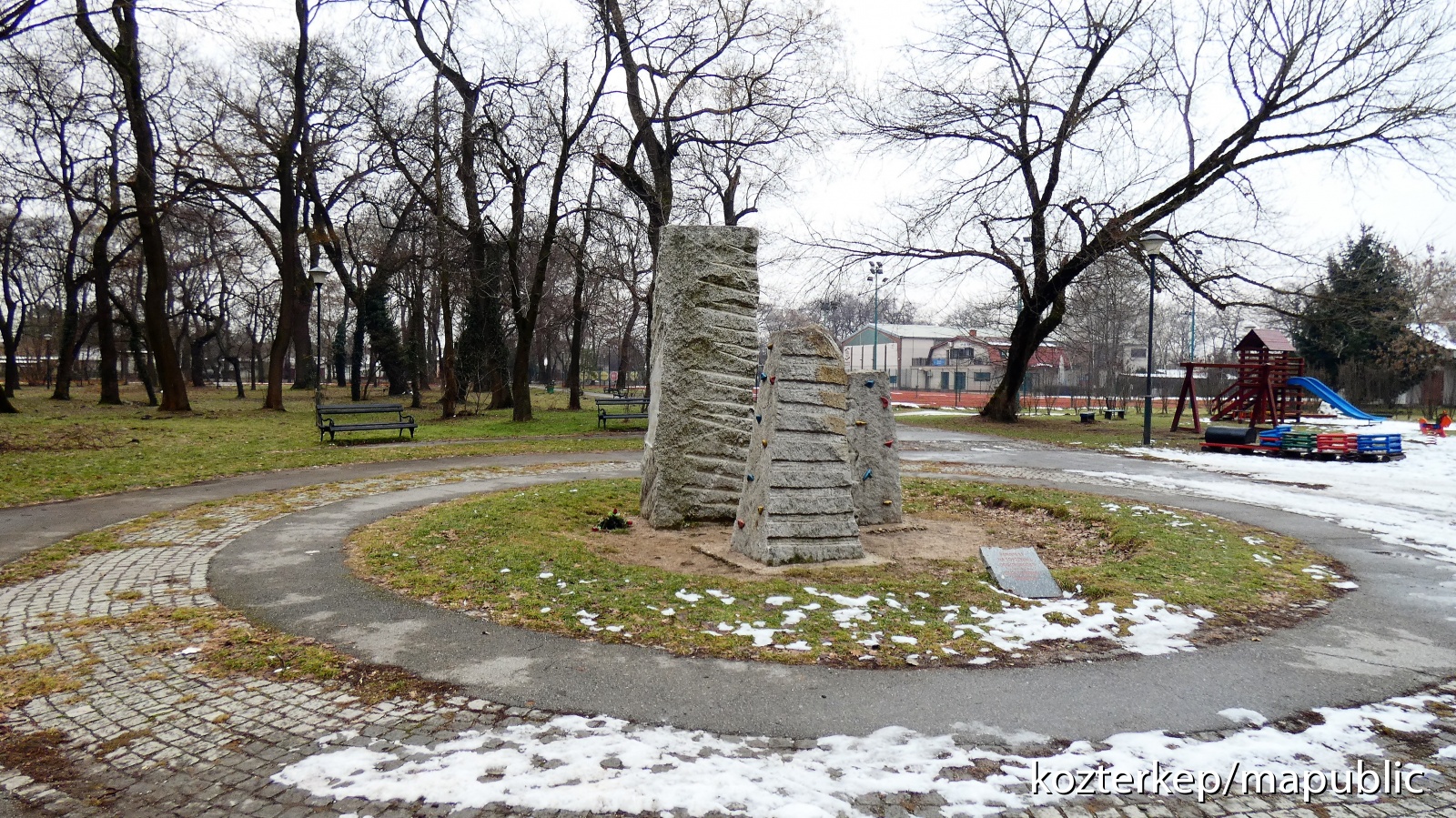 Dren Mandić-emlékmű – Köztérkép