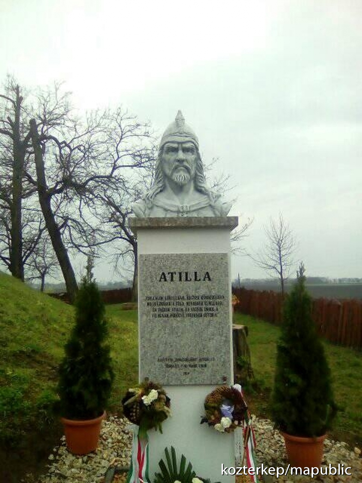 Atilla – Köztérkép
