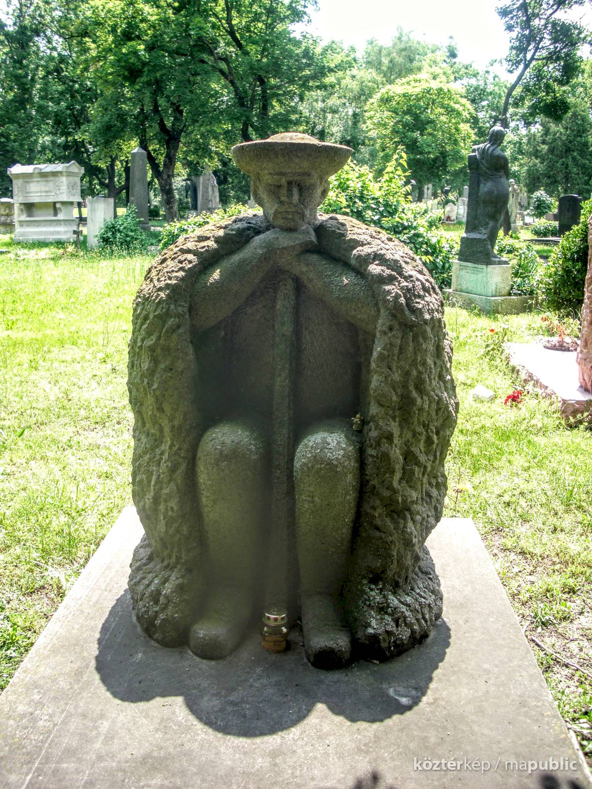 Veres Péter síremléke – Köztérkép