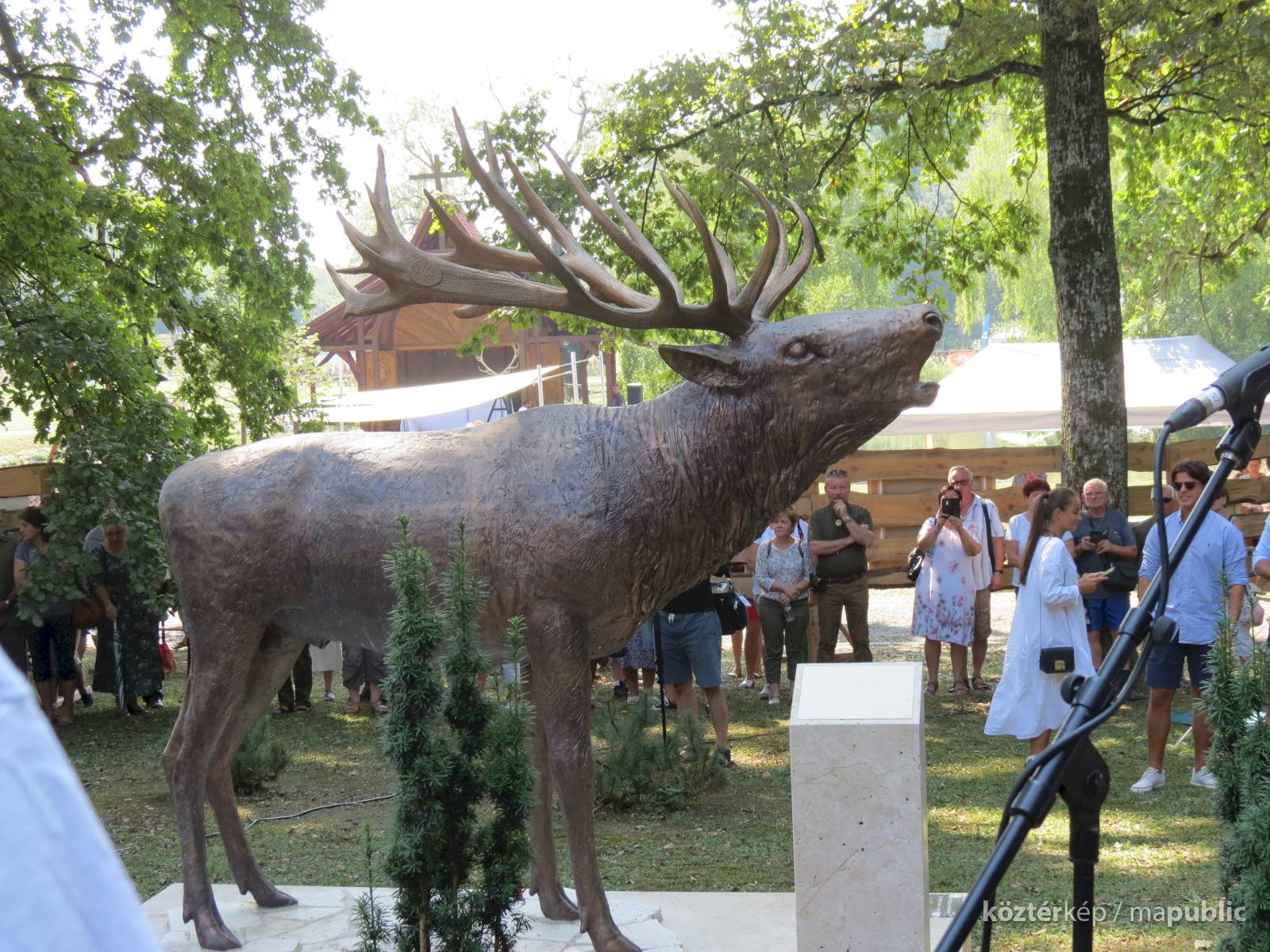 Szarvasbika – Köztérkép