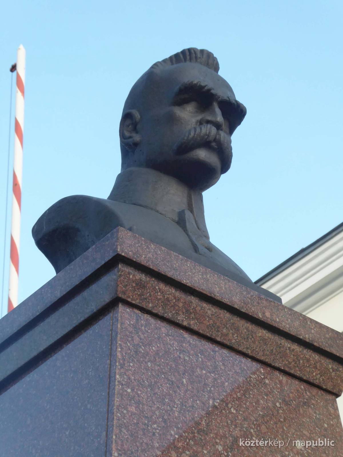 Józef Piłsudski – Köztérkép