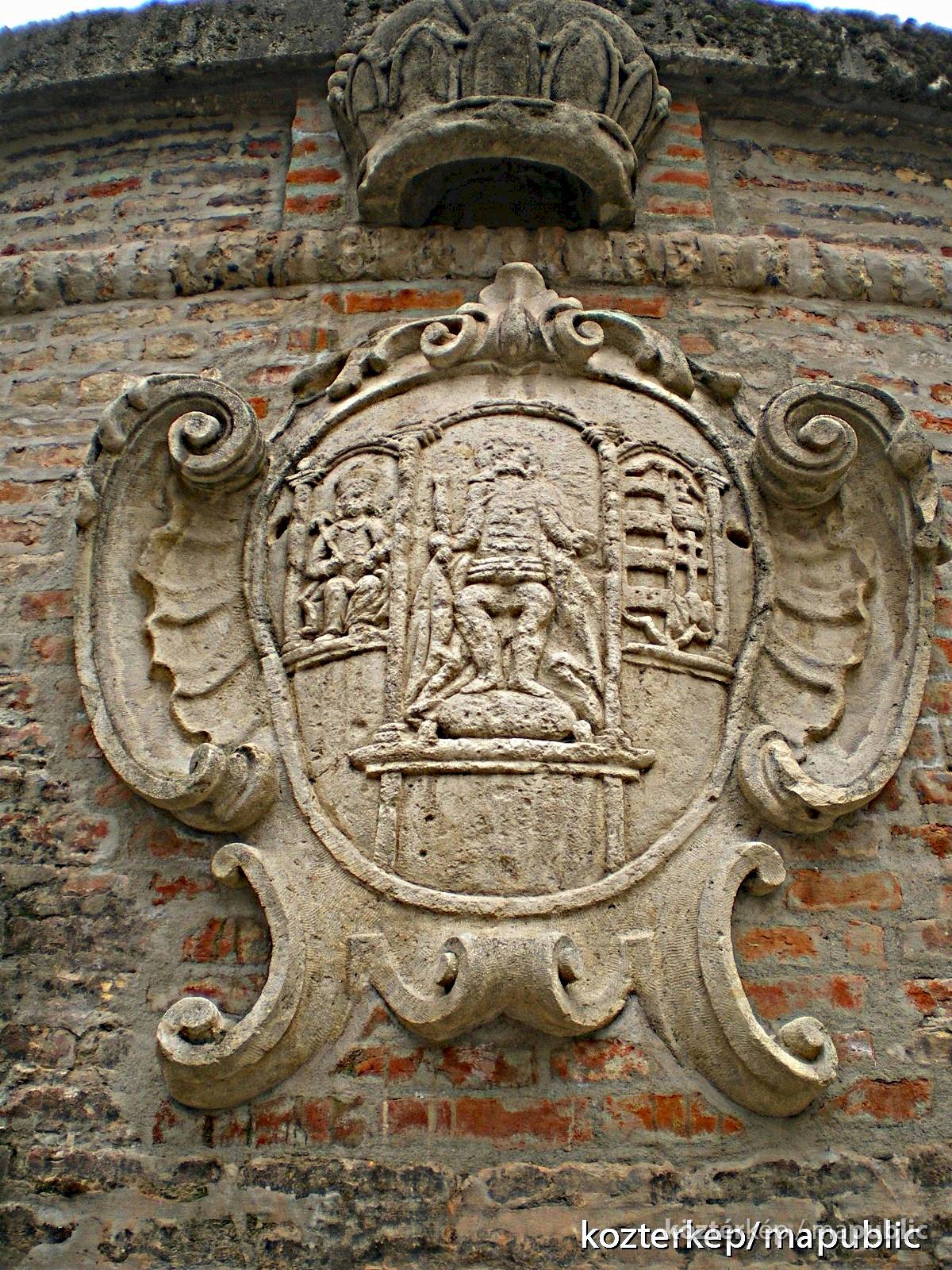 Tolna vármegye címere – Köztérkép