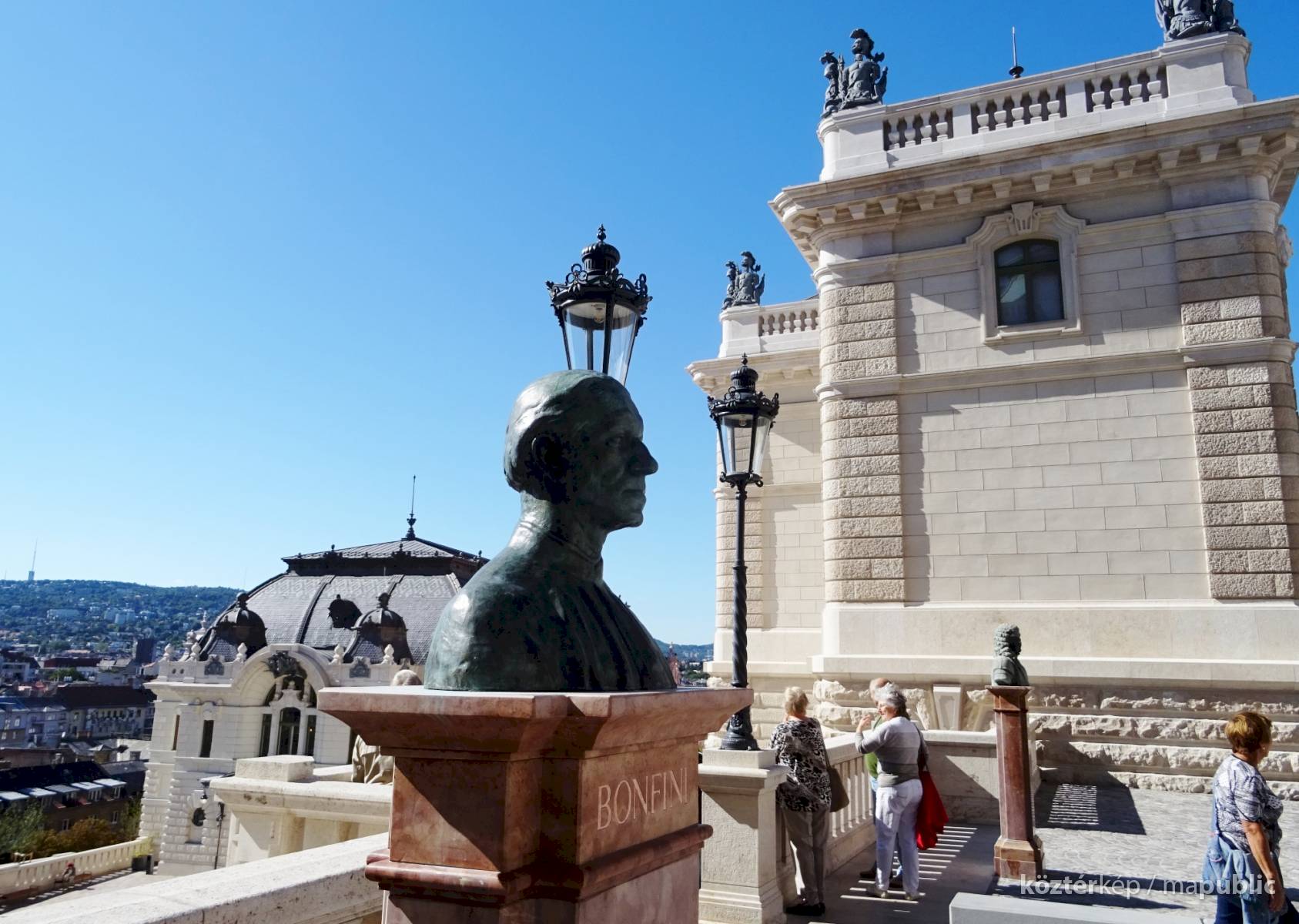 Bonfini – Köztérkép