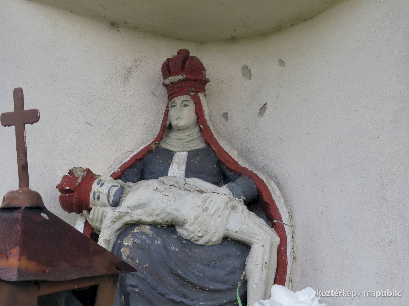 Pietà – Köztérkép