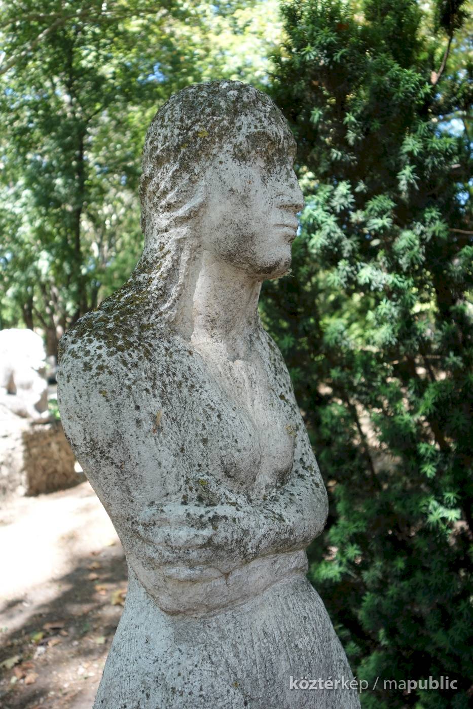 Tamás Noémi síremléke – Köztérkép