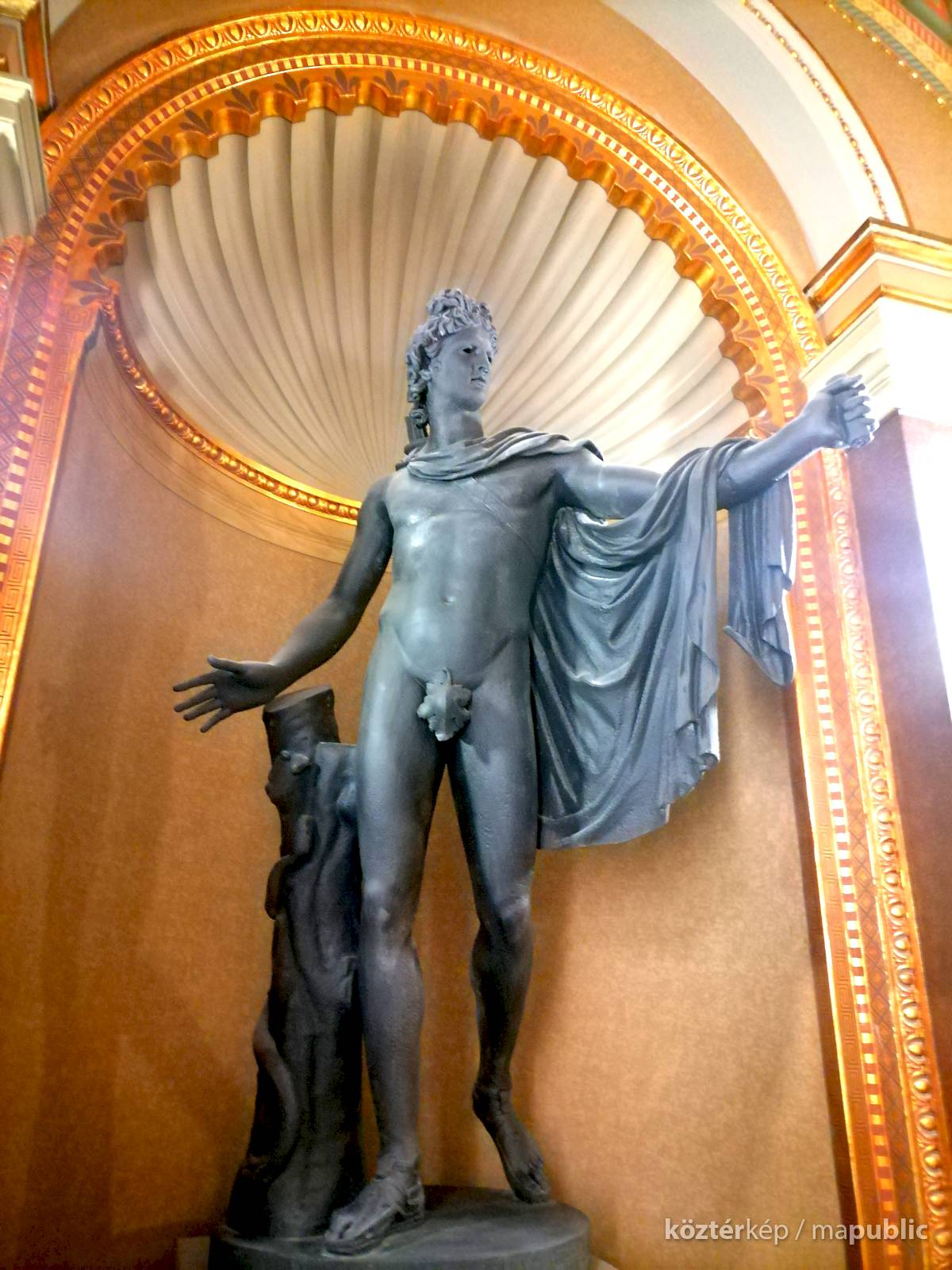 Apolló – Köztérkép