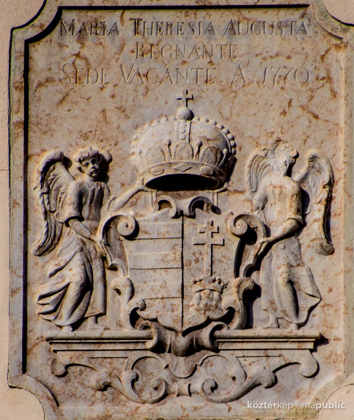 Angyalos címer – Köztérkép