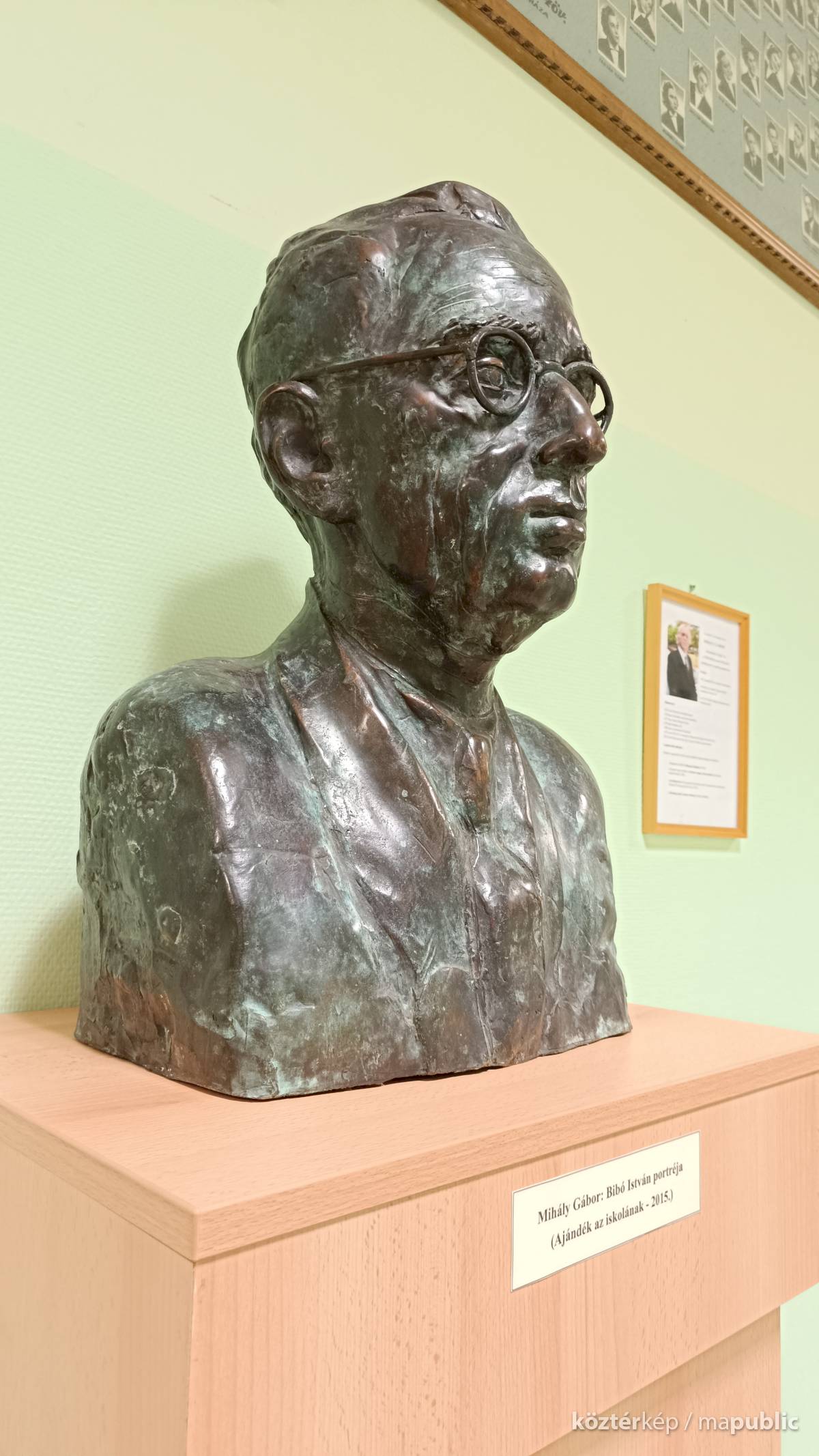 Bibó István-mellszobor – Köztérkép