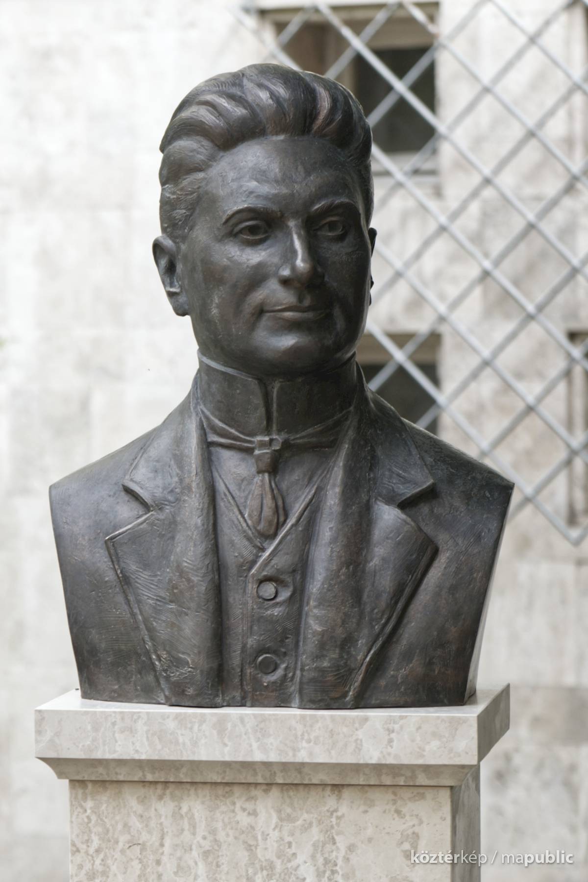 Jenbach Béla mellszobra – Köztérkép