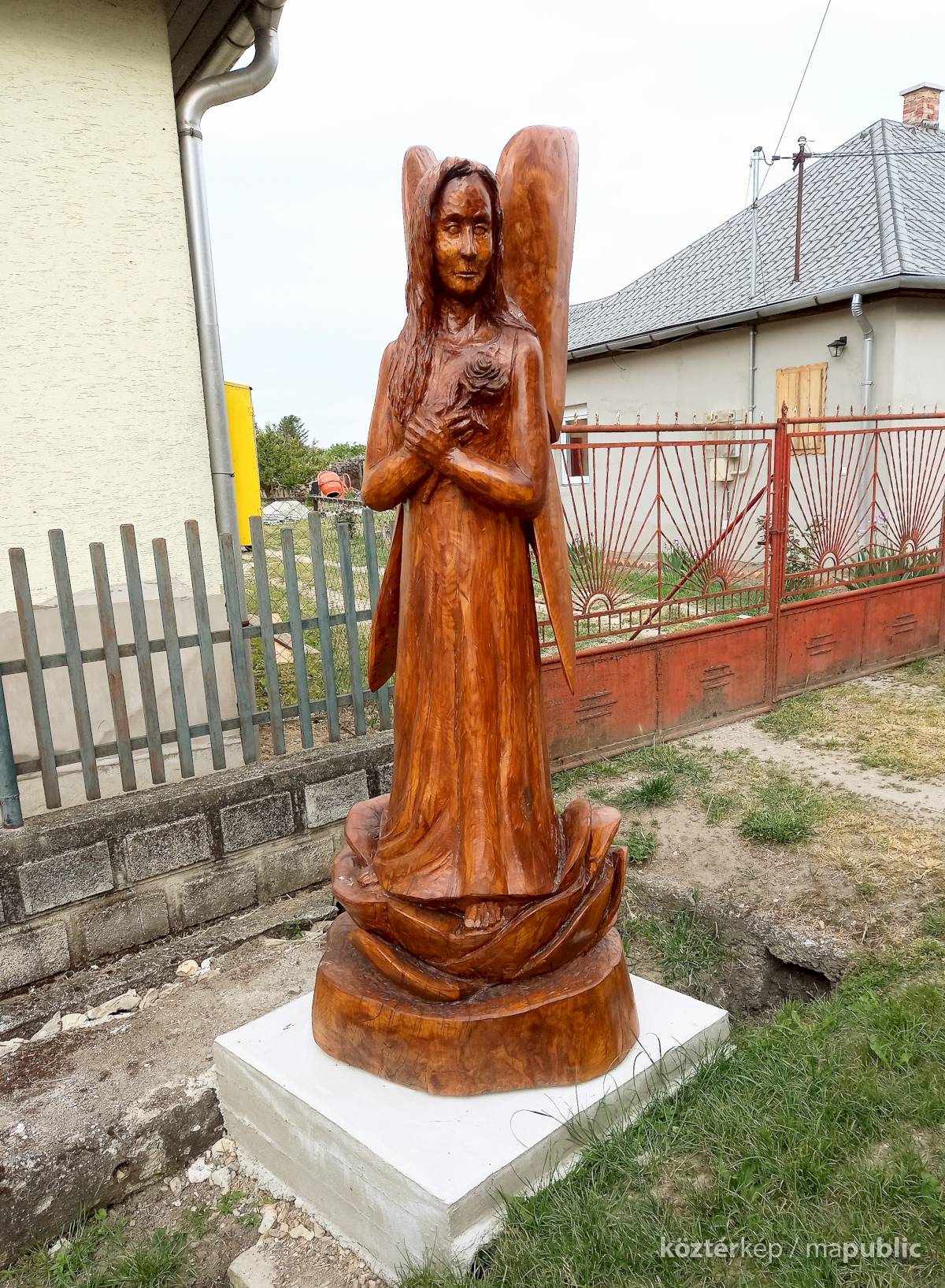 Iluska – Köztérkép